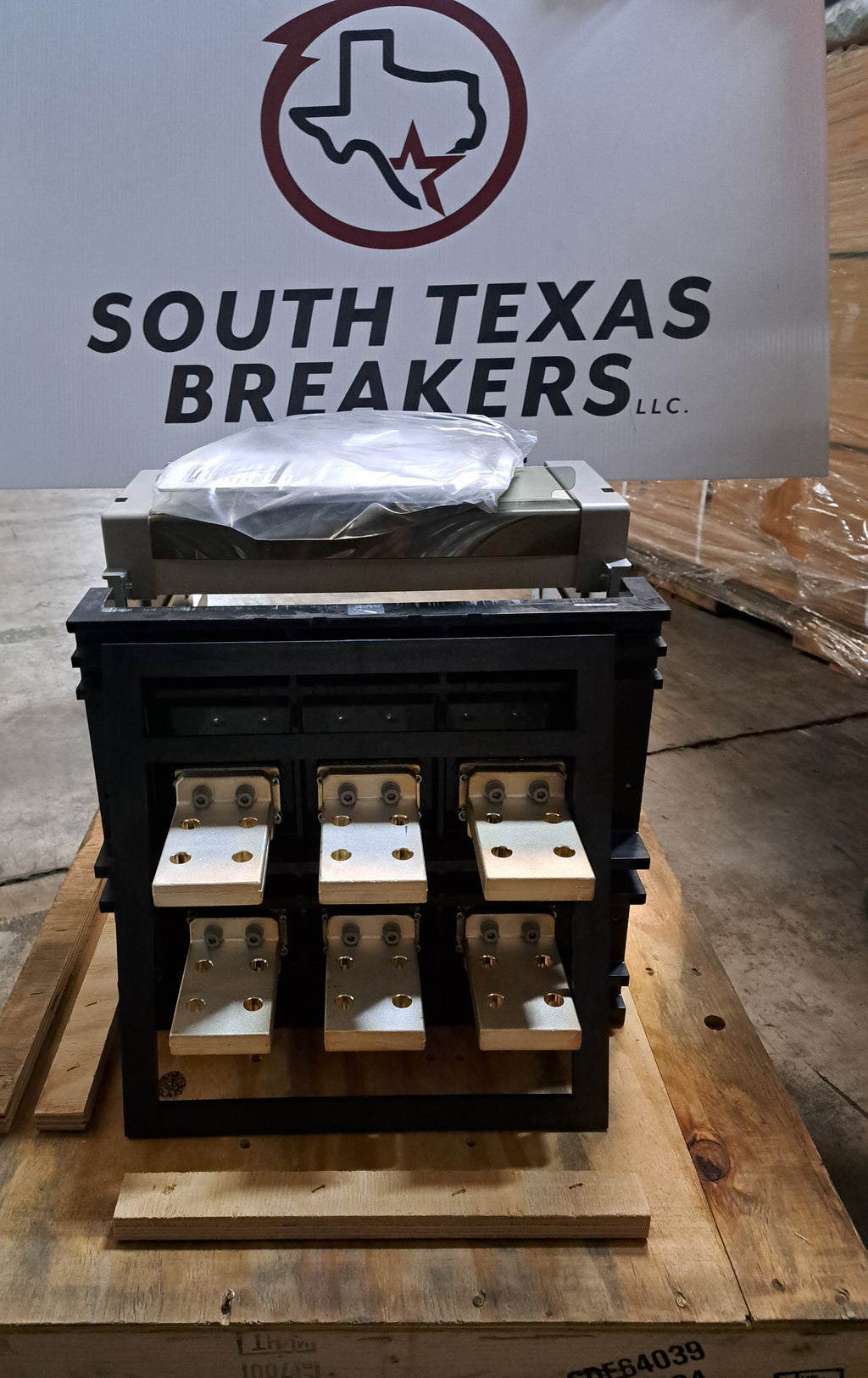 New Square D MTZ2 2000A Cradle – South Texas Breakers, LLC.